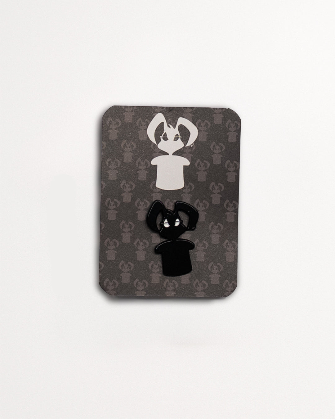 PIN CONEJO NEGRO – Chiringuito